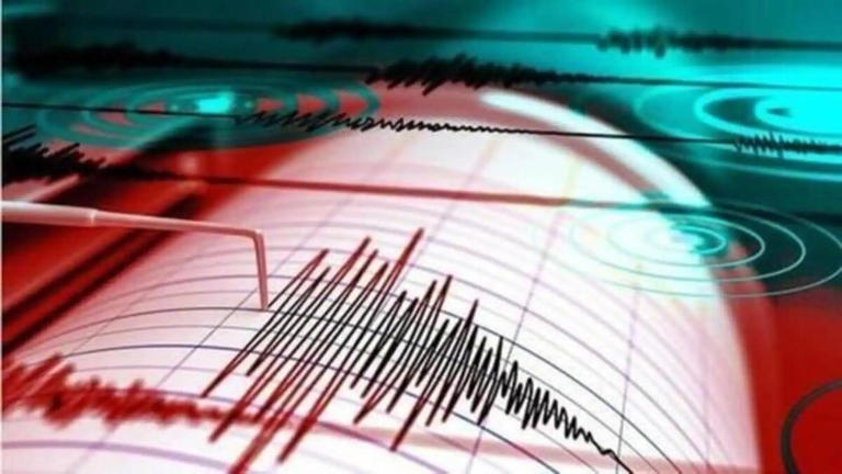 Strong tremors jolt Delhi-NCR after 4.1 magnitude earthquake hits ...