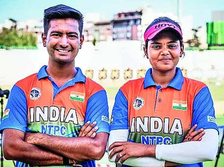 India compound duo creates world record