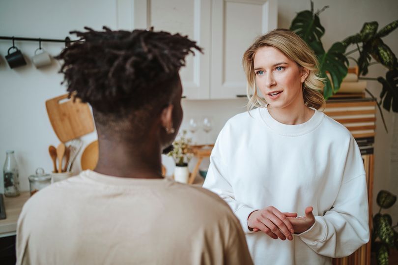 Neuroscientist explains why you should always look into someone's left eye