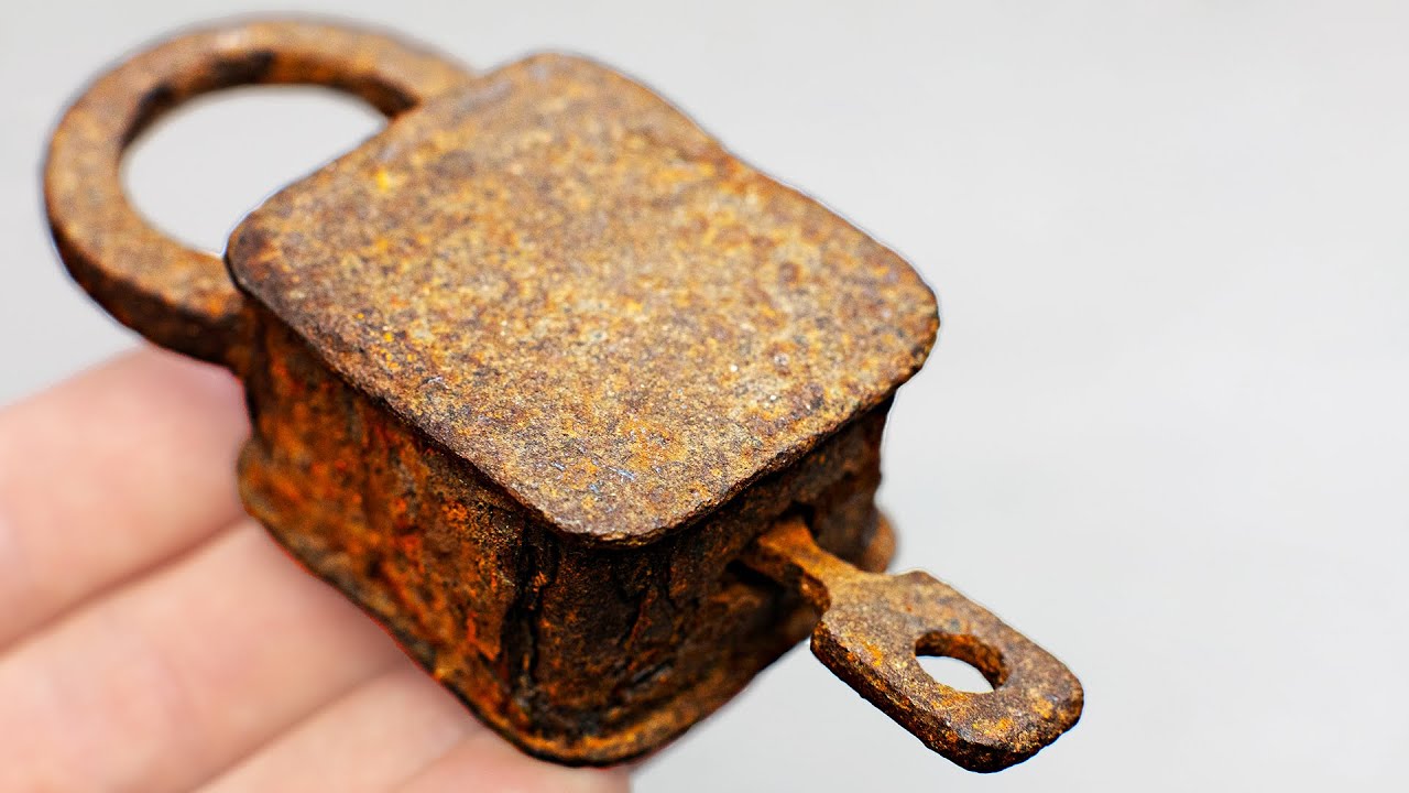 From Rust to Restore: Old Padlock Revival