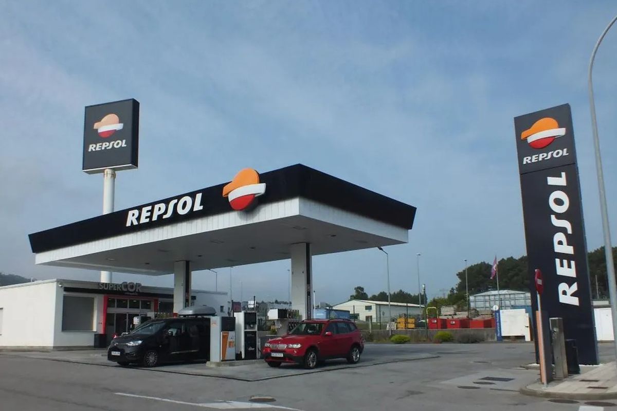Adiós al negocio de gasolineras conjunto de Repsol y El Corte Inglés ...