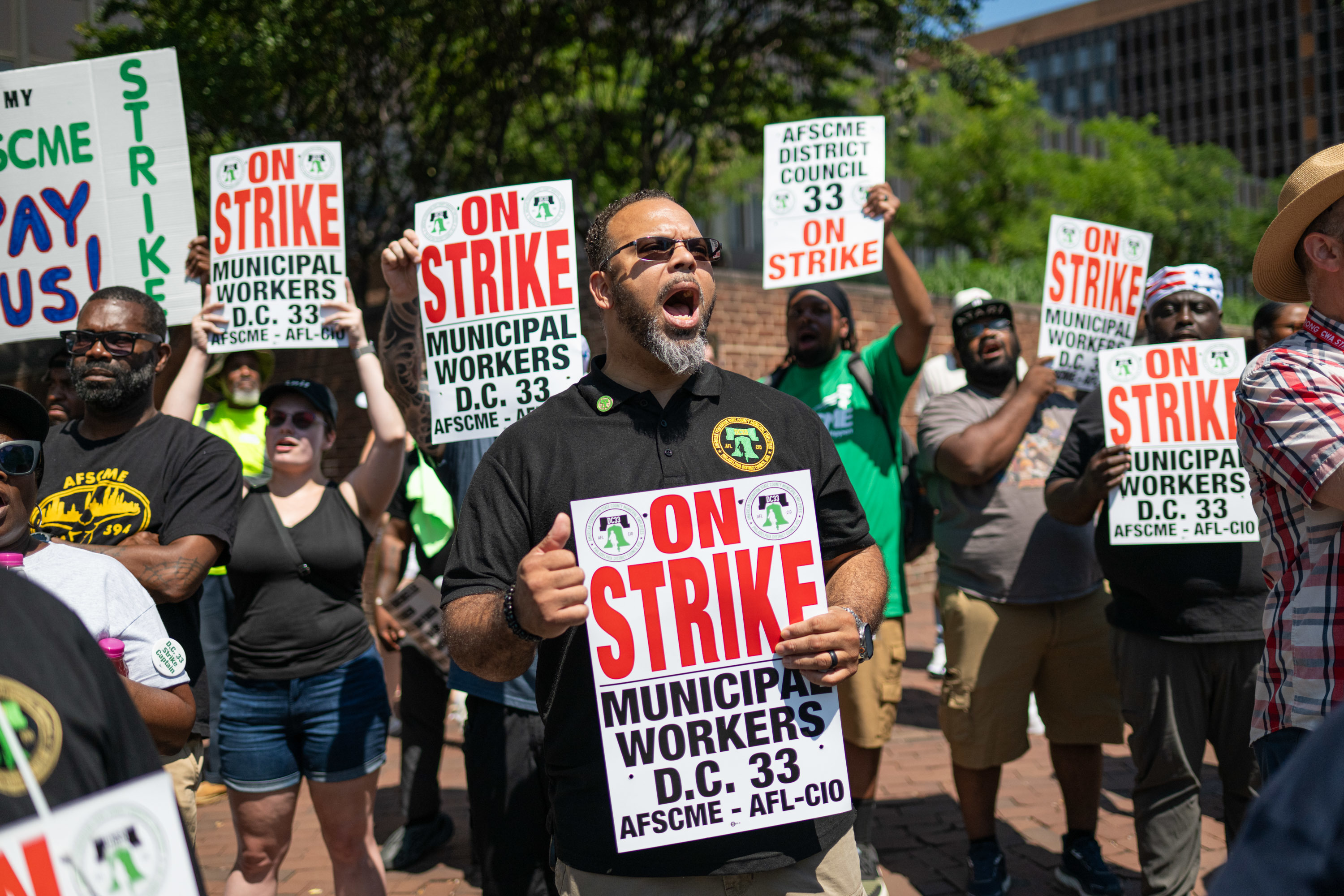 Philly’s city worker strike ends after Mayor Cherelle Parker strikes ...