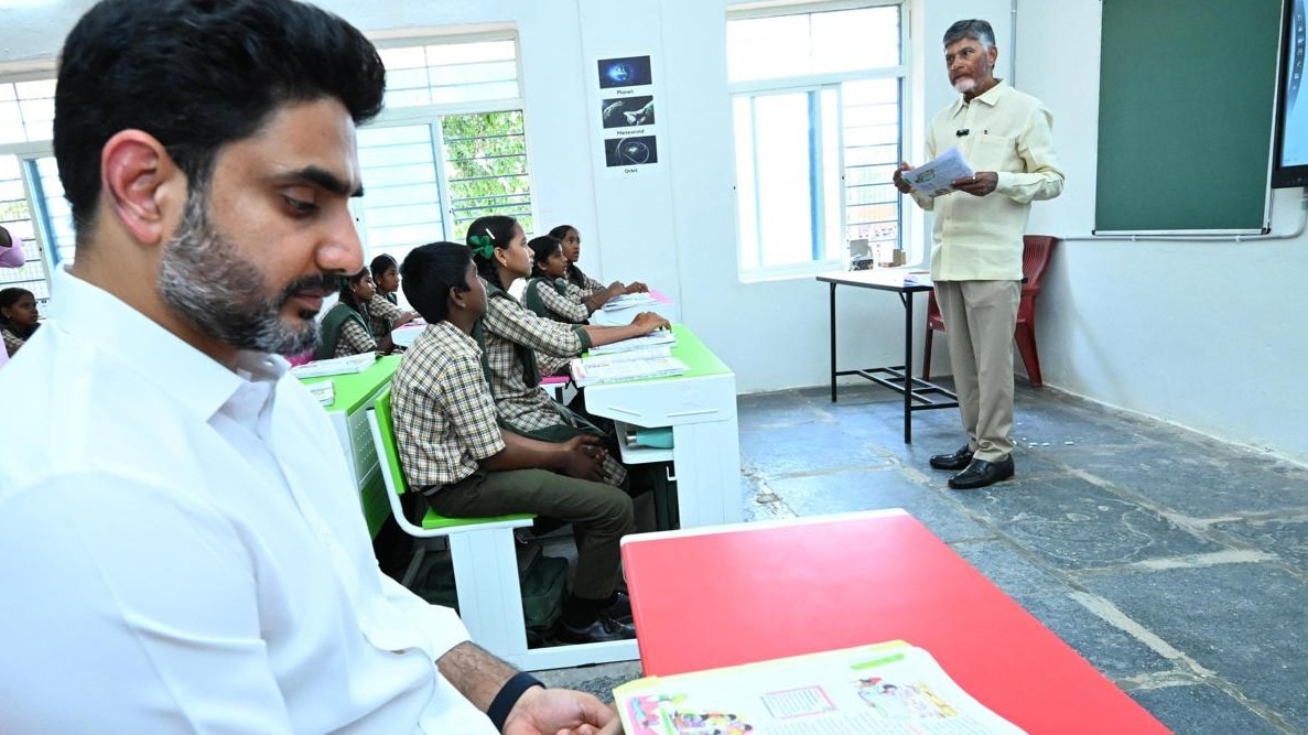 Andhra Chief Minister turns social studies teacher for mega parent ...