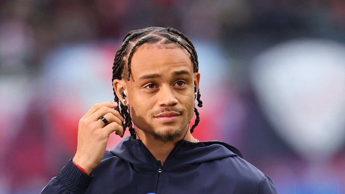 Bayern-Wechsel? Leipzig-Star Xavi Simons auf Fotos kaum wiederzuerkennen