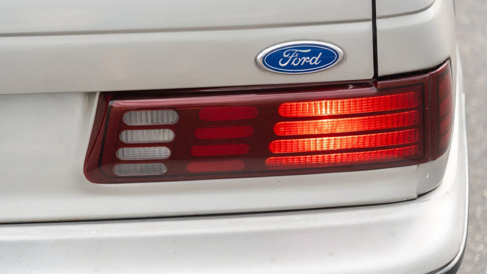 This Ford Taurus SHO Made V8 Muscle Cars Look Slow