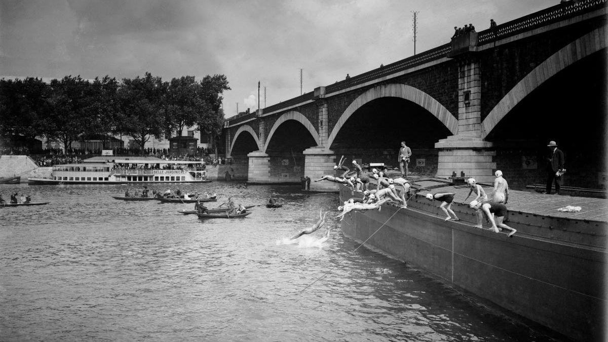 Bañarse en el río Sena: origen de una tradición que surgió a mediados ...