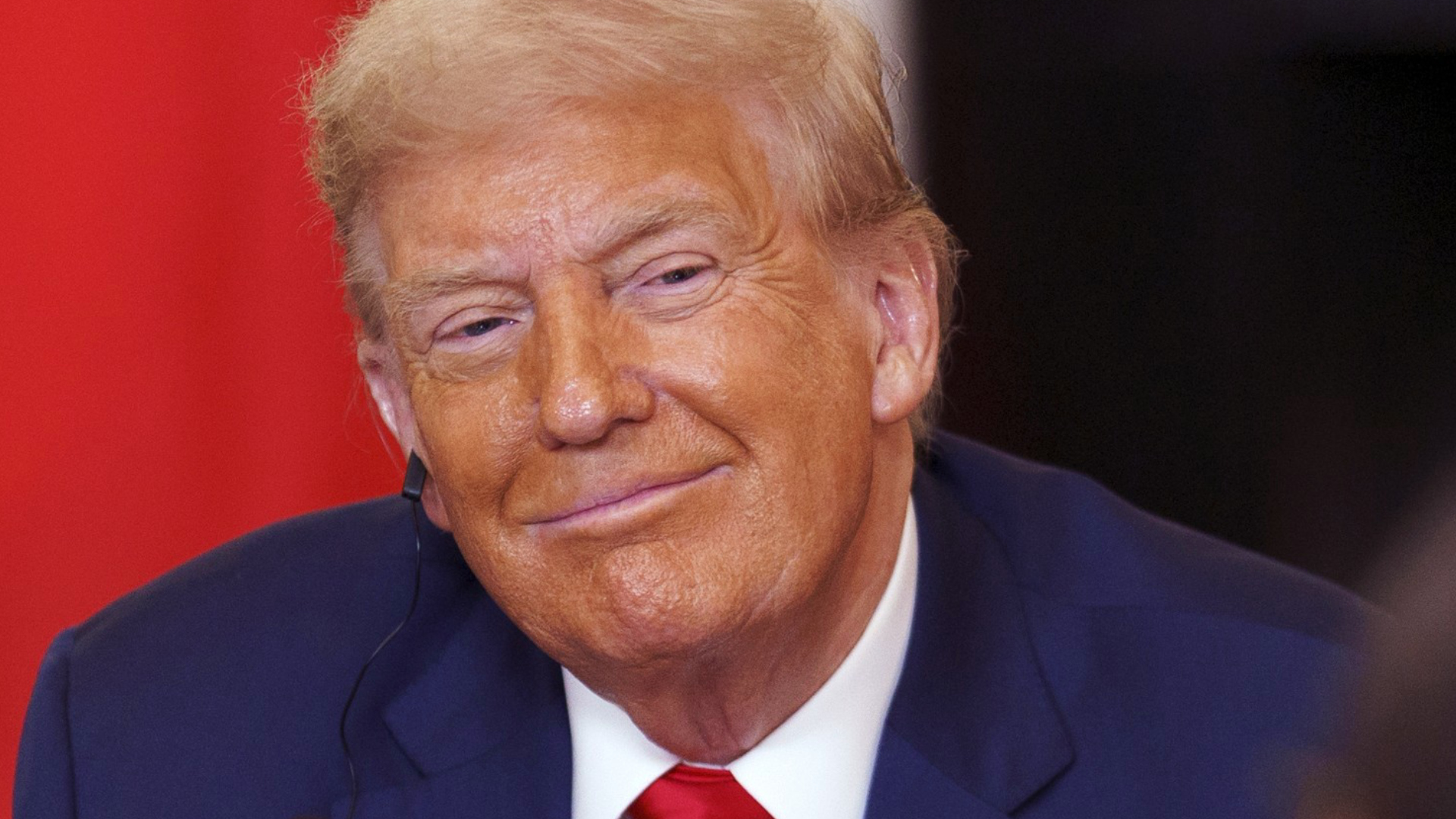 Trump Threatens Brazil with Tariffs Amid Bolsonaro Trial