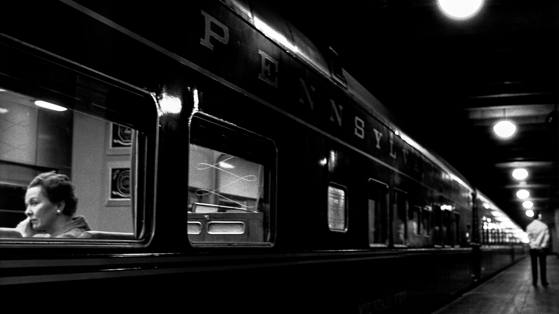 If you want to learn street photography, you need to study the work of Louis Stettner