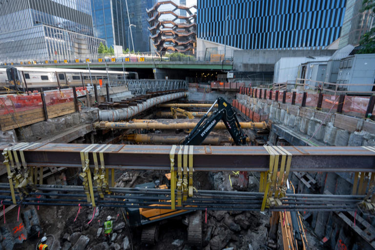 Hudson rail tunnel project could halt soon, causing layoffs. Here' why