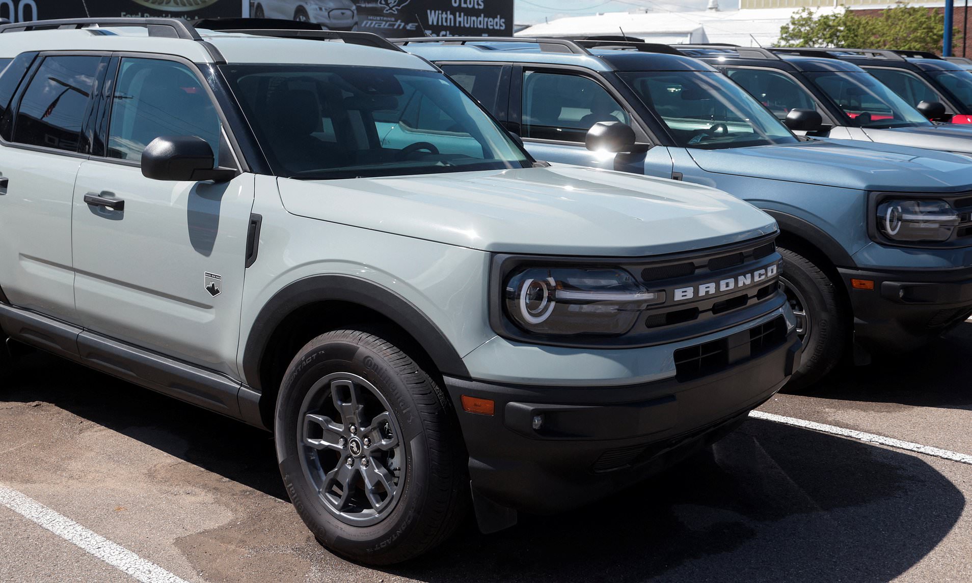 Car giant issues recall for more than 850,000 vehicles over 'stalling ...