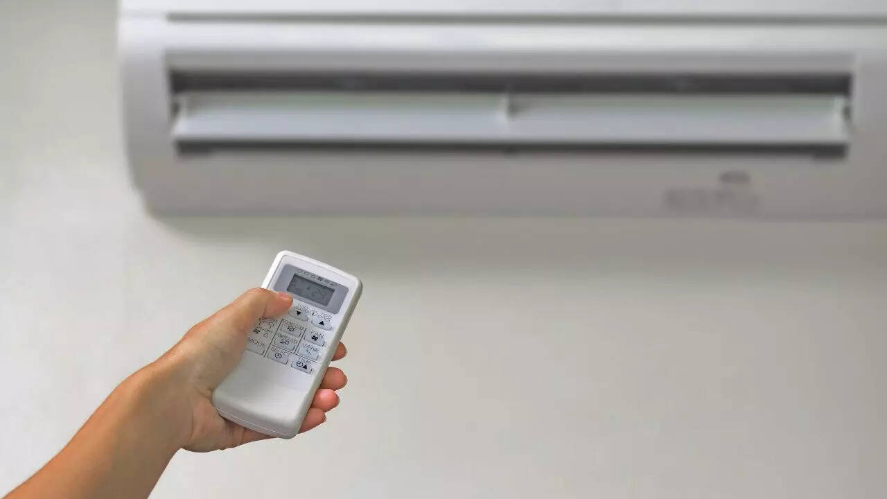 What is dry mode in AC: How a simple setting cuts moisture in rainy ...