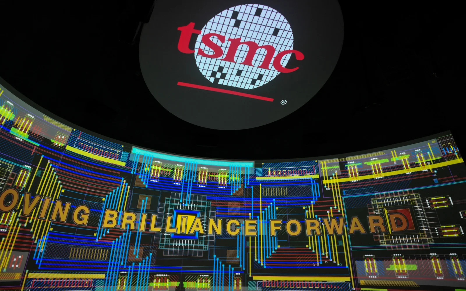 TSMC’s half-year revenue surges 40%