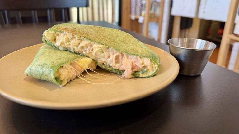 Where to find Detroit's best versions of the Crunchwrap