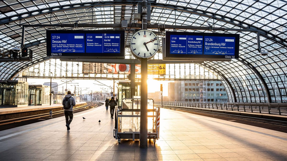 Hauptbahnhof Berlin: Mann mit Machete unterwegs – Polizei greift ein