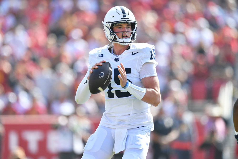 College Football Quarterback Power Rankings: Preseason Top 15 QBs for 2025