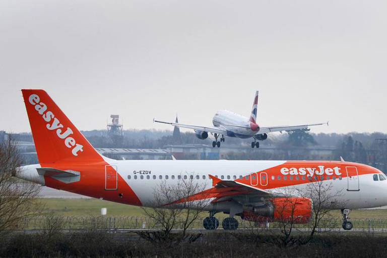 Online check in rules for Ryanair, Jet2, easyJet, TUI and British ...