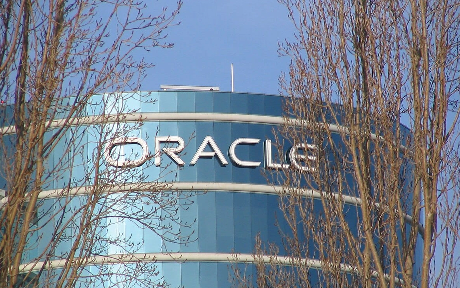 Oracle to move ahead with cloud services plan in Indonesia