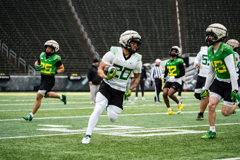 Oregon football's Makhi Hughes brings impressive resume to Ducks ...