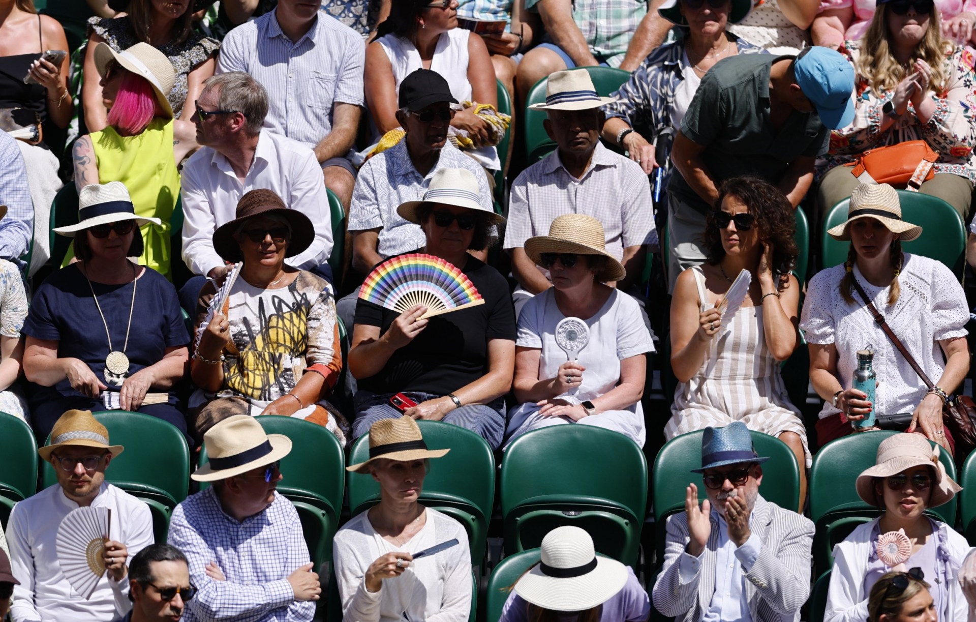 Two fan incidents in Wimbledon semi-final