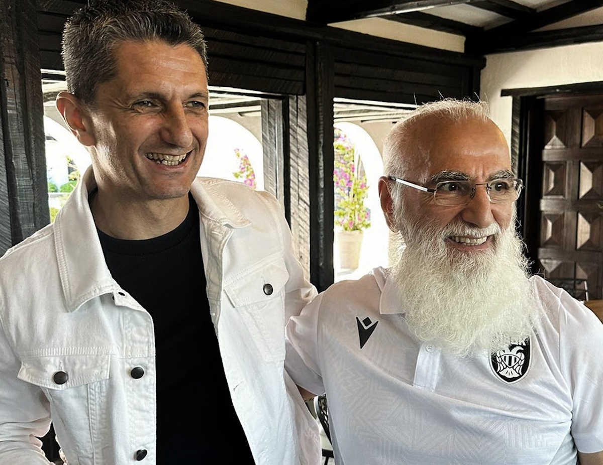 Η θερμή αγκαλιά του Ιβάν Σαββίδη με τον Ραζβάν Λουτσέσκου – Έκλεισαν οι ...