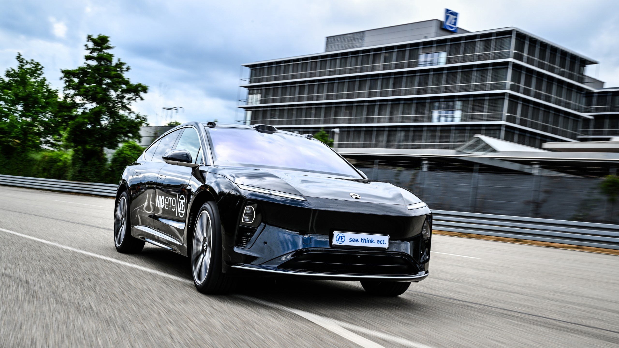 ZF Chassis Fitness Tracker: An “Oil Life Monitor” For Car Suspension Parts?