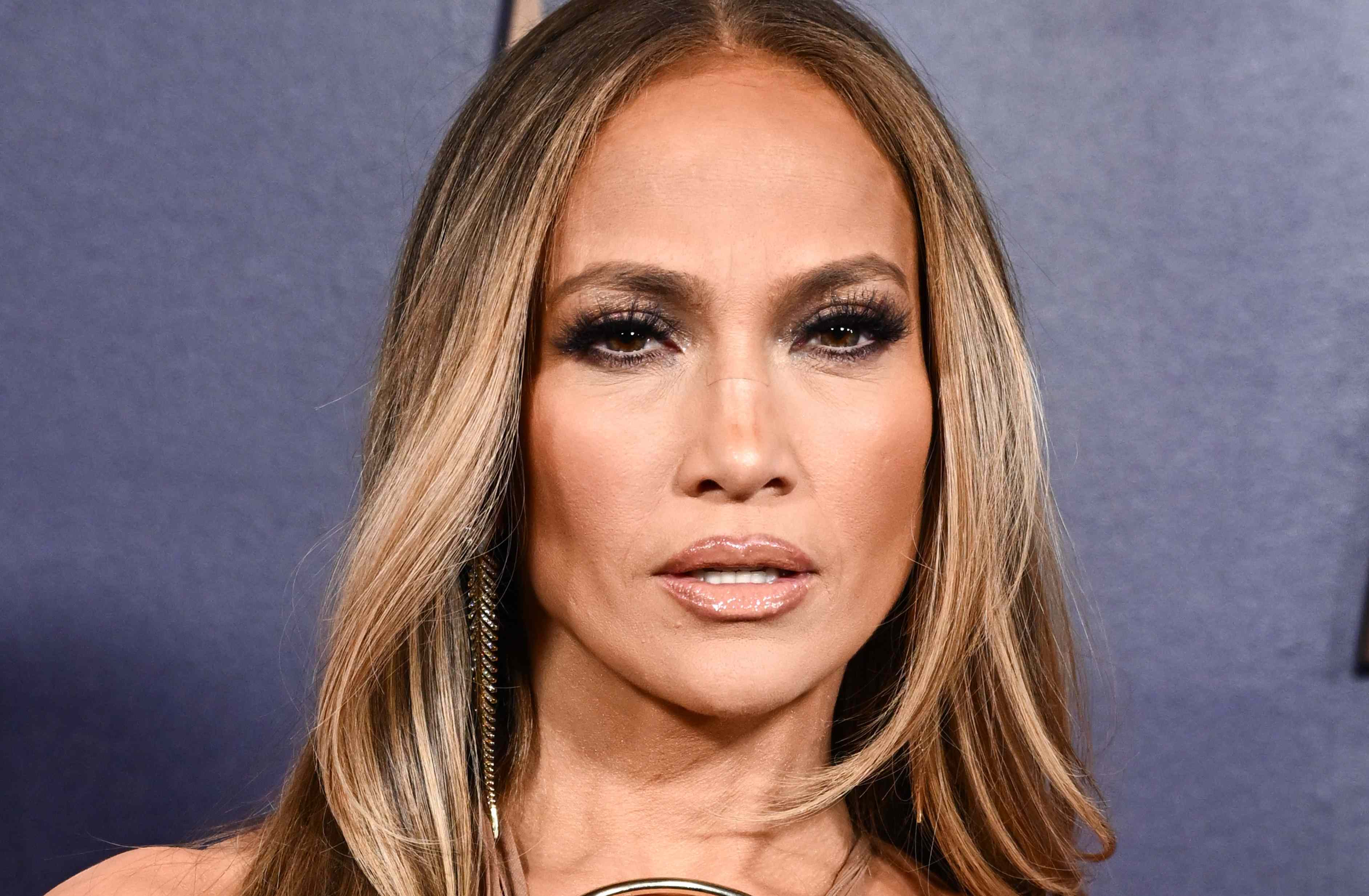 Jennifer Lopez como nunca: "No dejaré que sigas siendo parte de mi ...