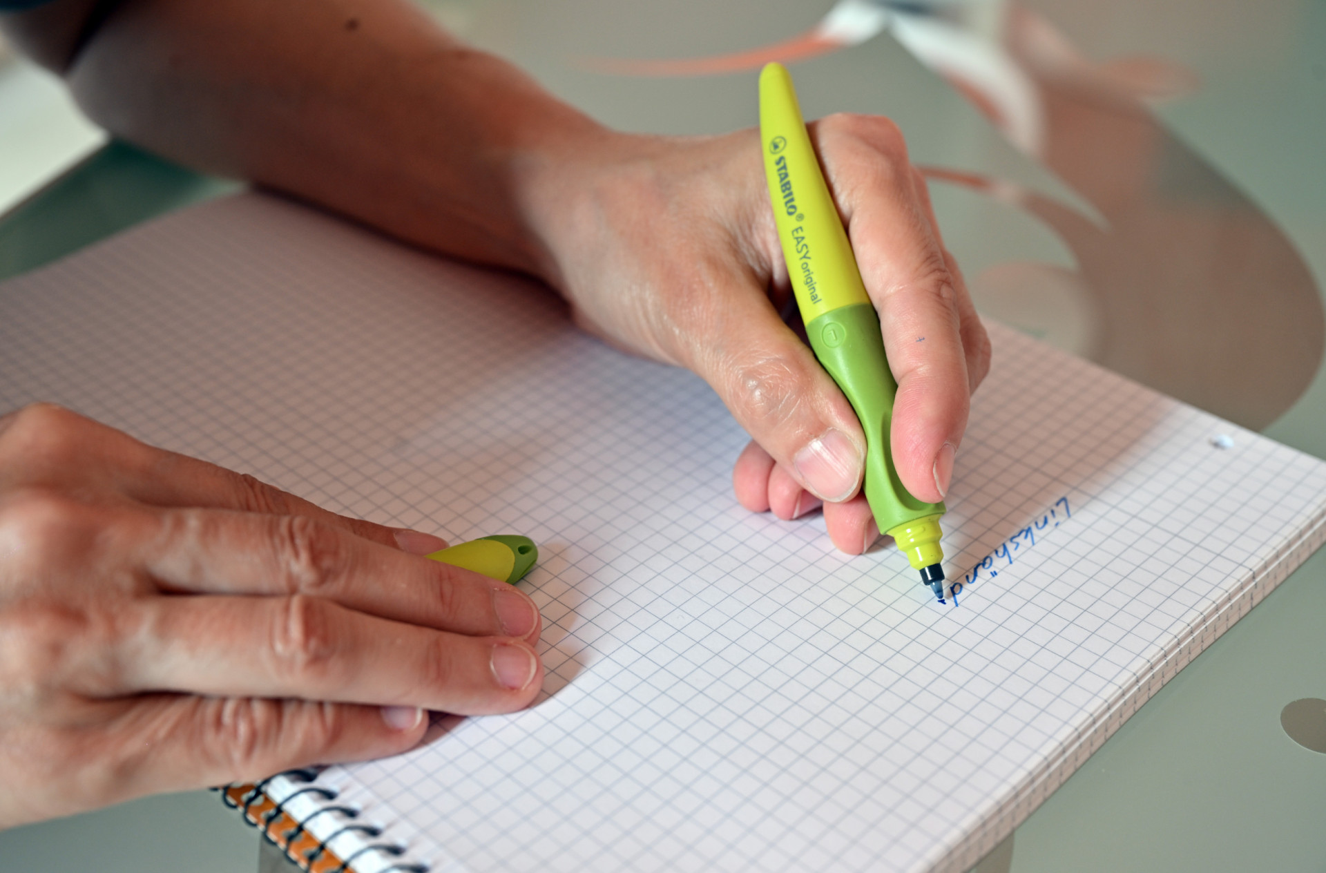 The everyday problems faced by left-handed people