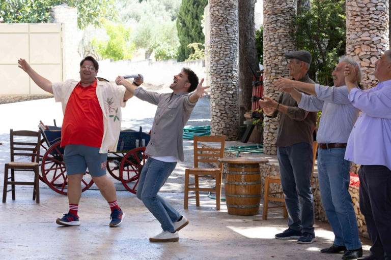 «Γιατί Ρε Πατέρα;»: Ξεκίνησαν τα γυρίσματα της νέας κωμωδίας του ANT1 ...