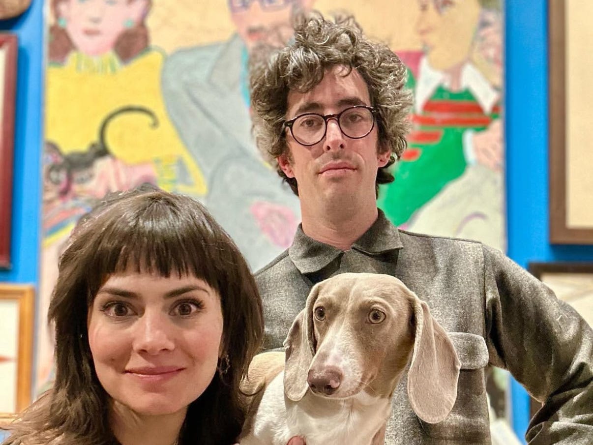 I run a coffee shop in Sun Valley. An exclusive conference hosts big ...