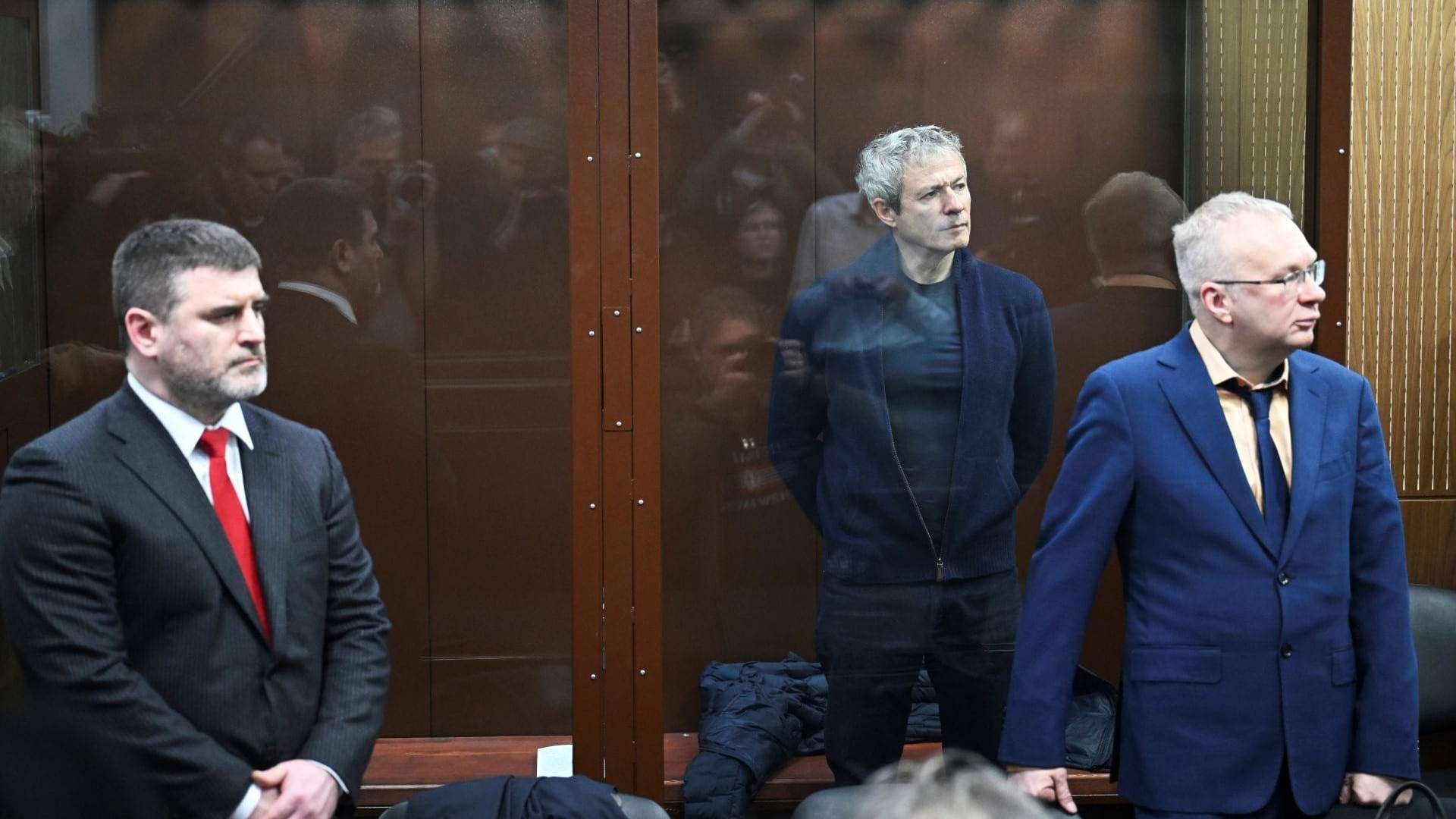 Russian Oligarchs Are Back in Putin's Crosshairs