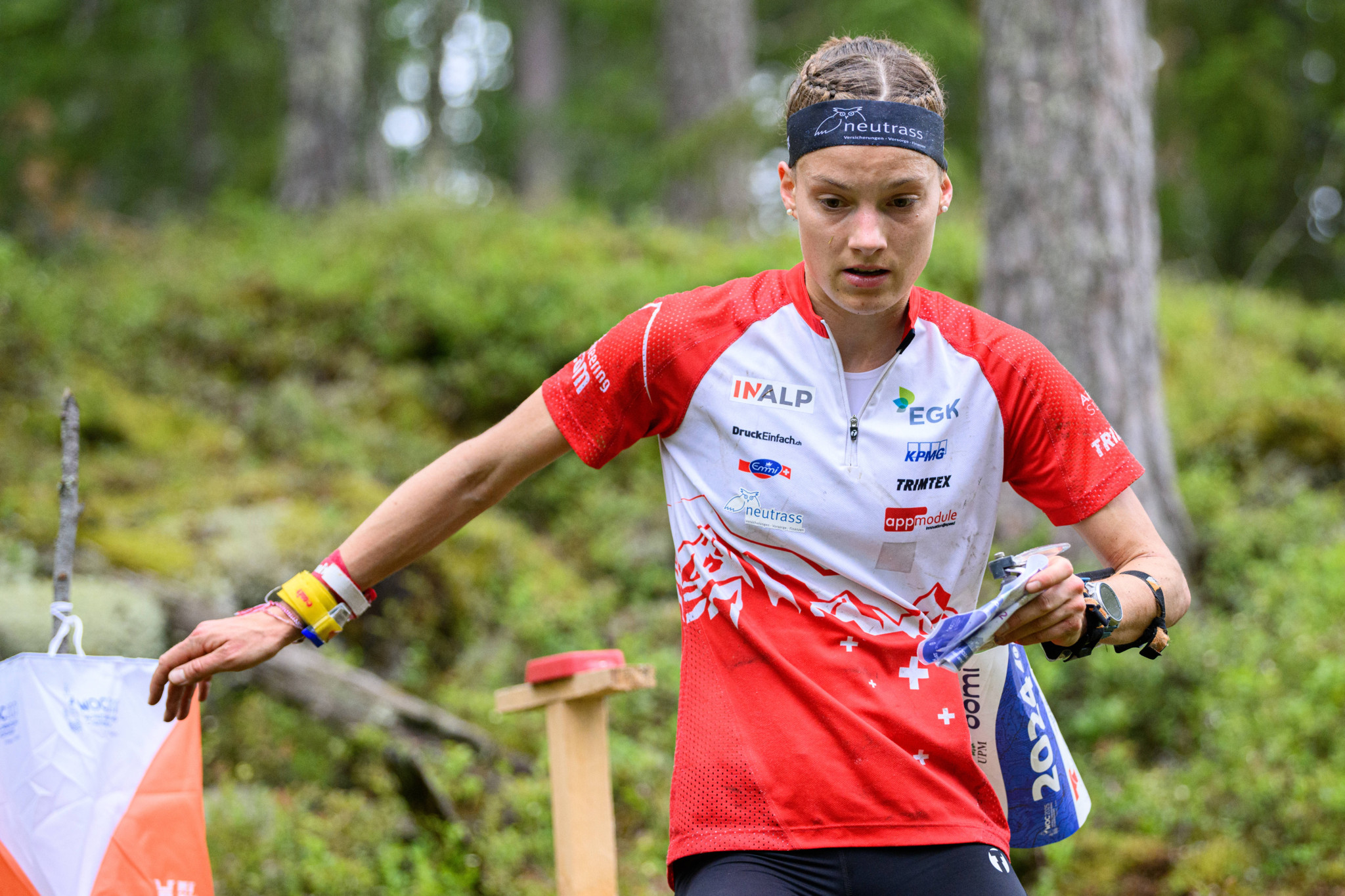 Simona Aebersold gewinnt Gold über die Langdistanz und verteidigt ihren ...