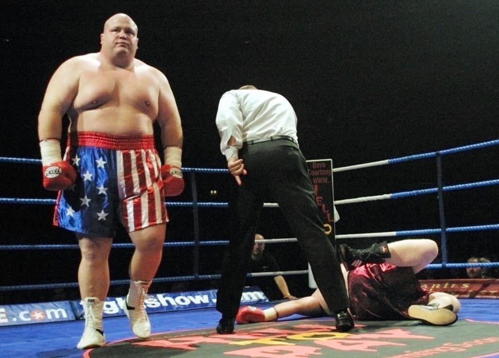 Former heavyweight legend calls out Eddie Hall for boxing bout after ...