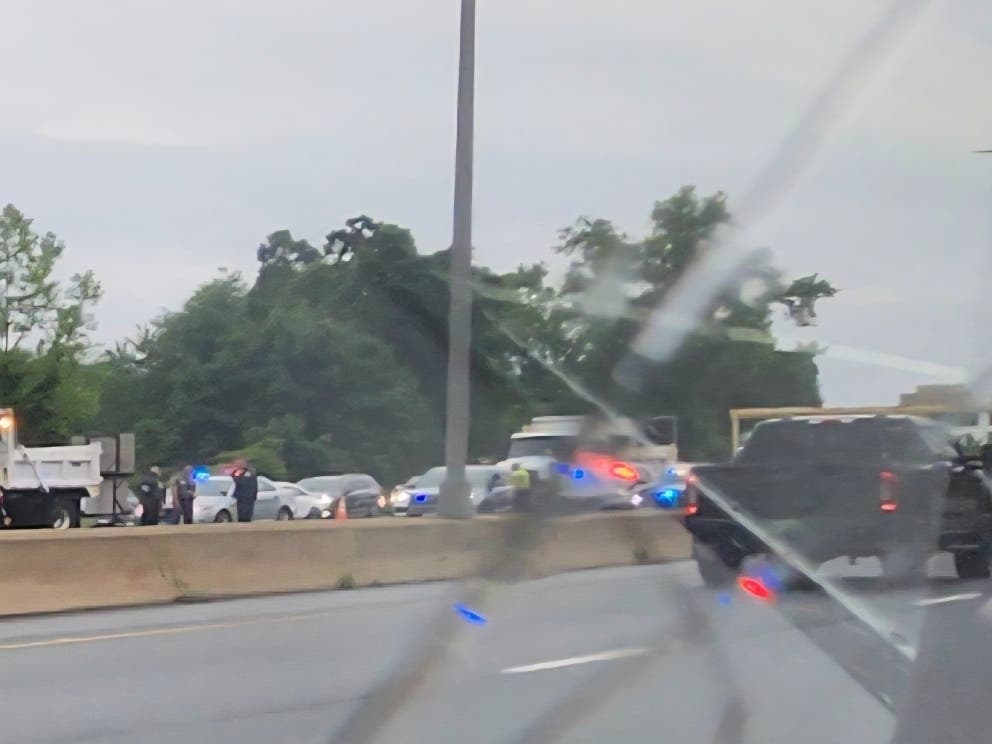 Crash Snarls Traffic On I-91, Route 190 In Enfield, East Windsor ...