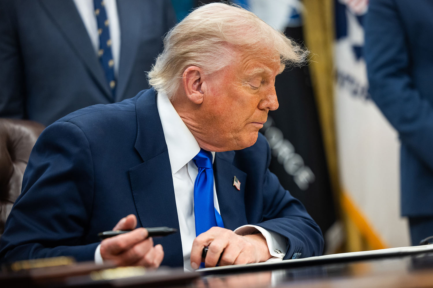 Maddow Blog | Trump’s executive order restricting birthright citizenship blocked by federal judge