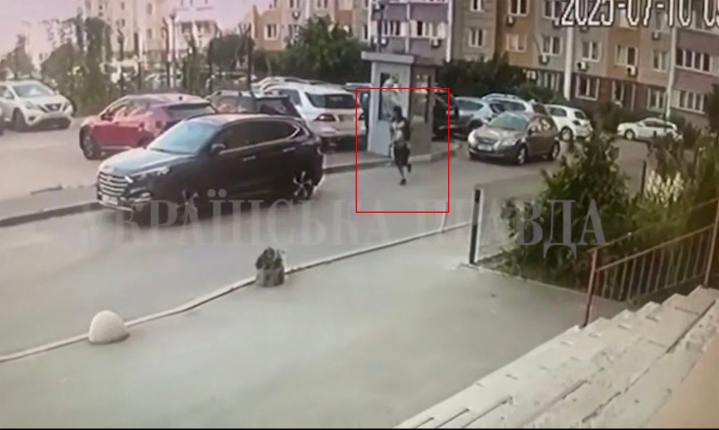 Ukrainian Intelligence colonel assassinated in Kyiv street