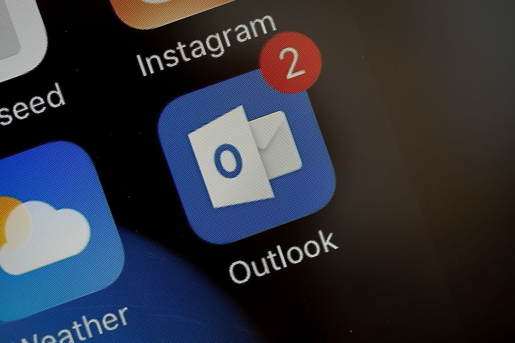 Can't Get Into Outlook? Here's How to Tell If It's Down and What to Do ...