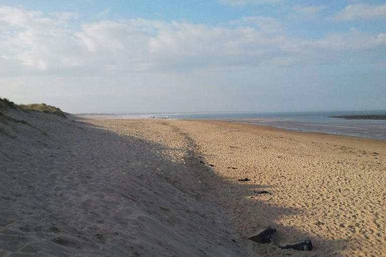 Beautiful Northumberland beach with 'queues out the door' ice cream ...
