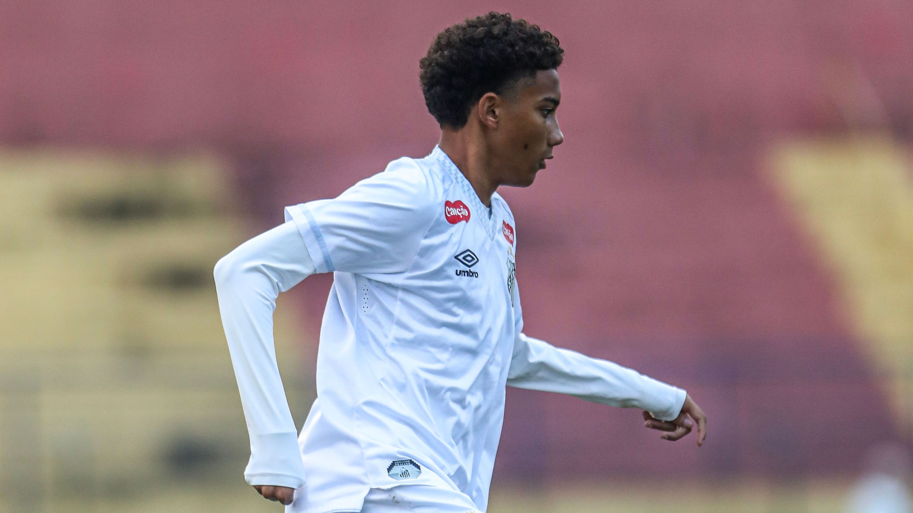 Robinho Junior: filho de ex-jogador campeão pelo Santos recebe camisa 7 ...