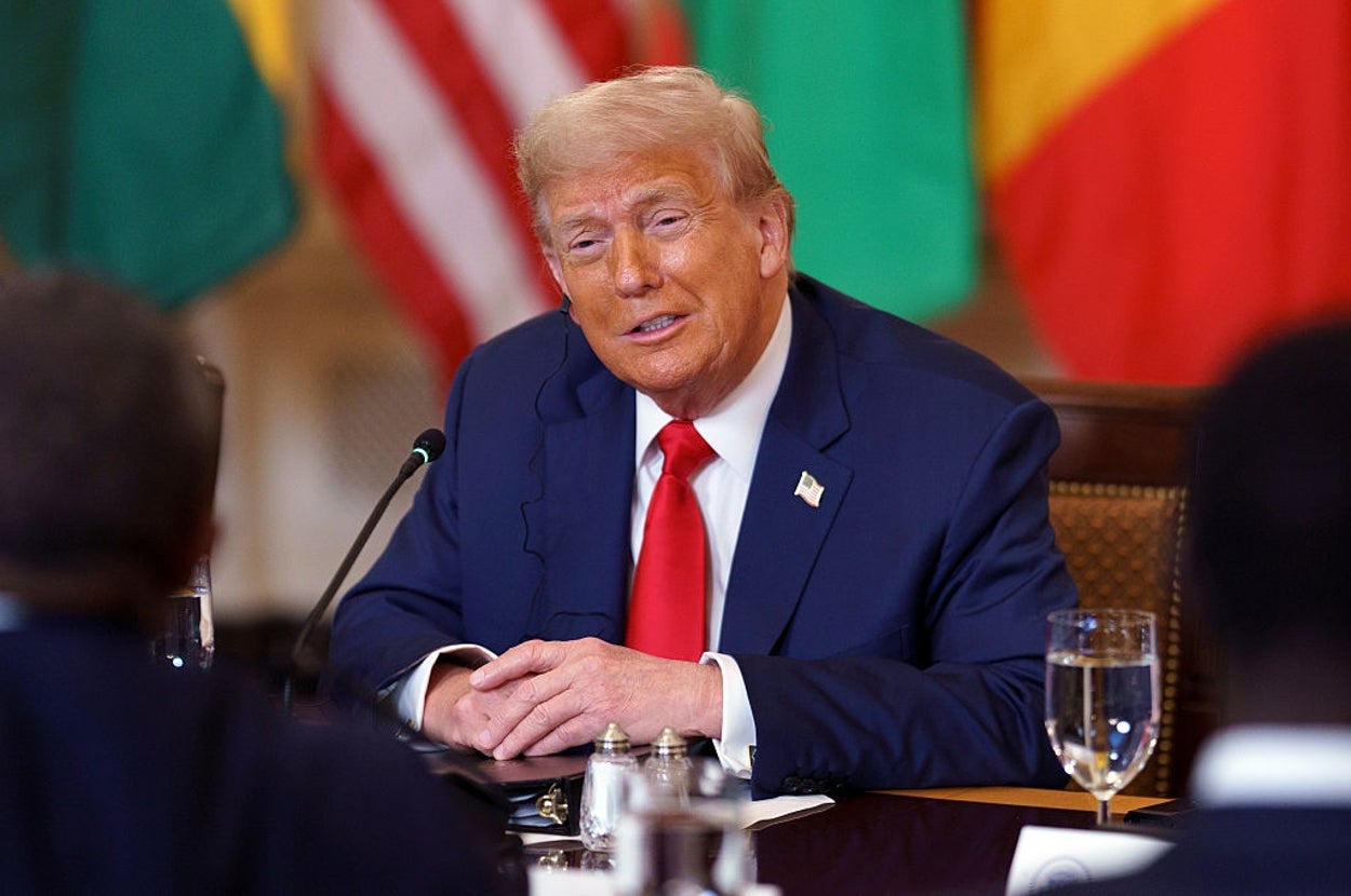 Donald Trump's Super Awkward Moment Praising An English Speaker For ...