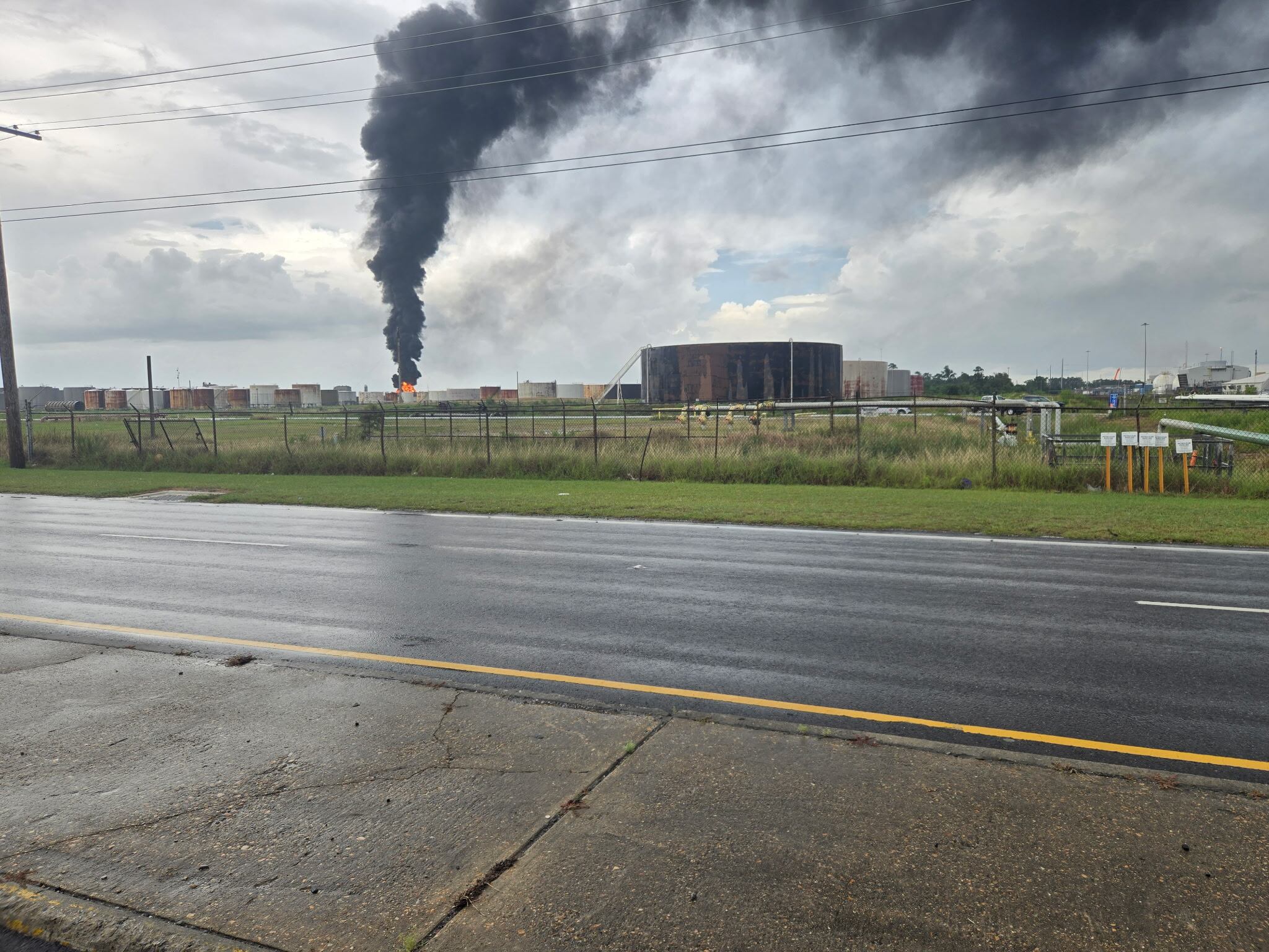 Tank fire extinguished at CITGO after lightning strike