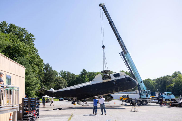 Retired Marine One Arrives at Secret Service Training Center