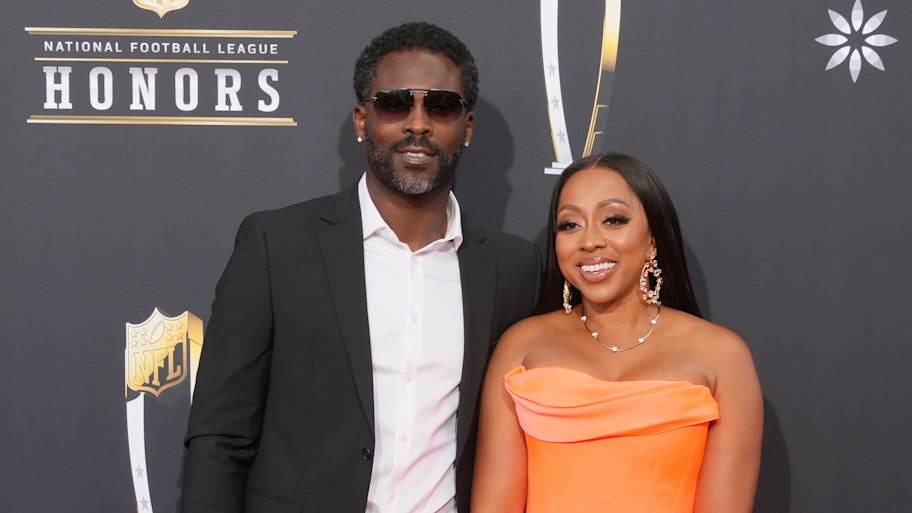 Michael Vick's wife Kijafa serves stunning Y2K vibes in throwback selfie