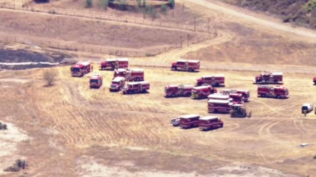 Firefighters battle Madera Fire in Riverside County near Temecula