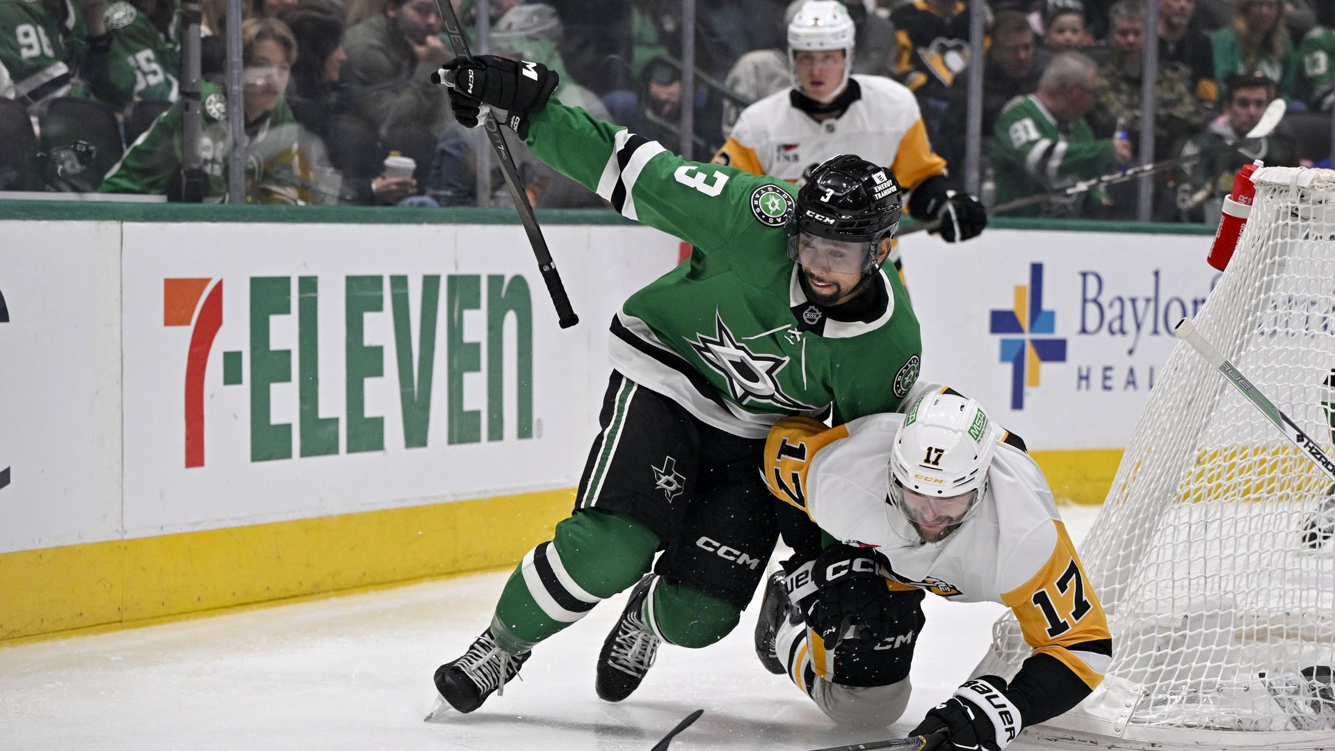 Penguins acquire Matt Dumba, 2nd round pick from Dallas