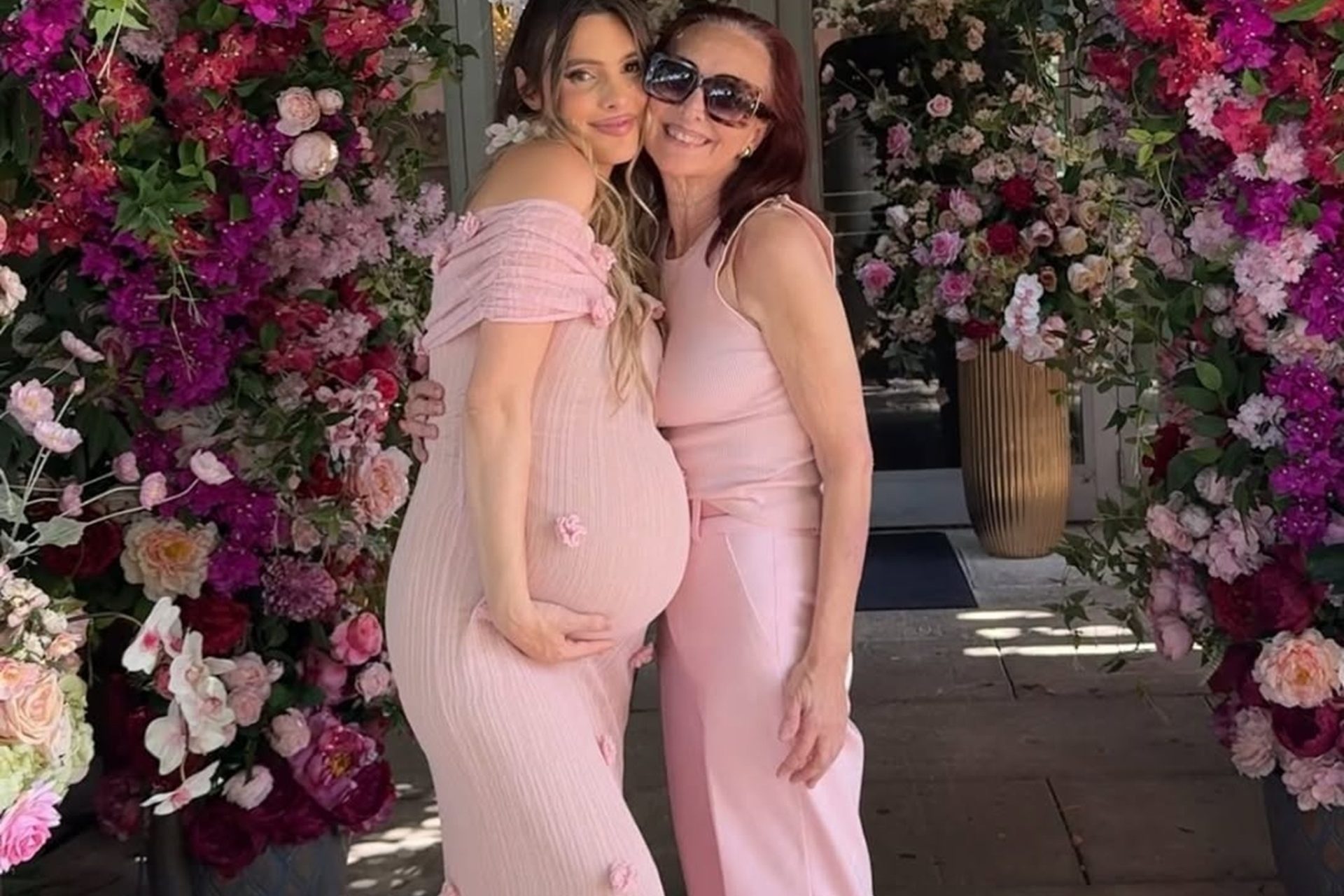 Lele Pons: las fotos de su elegante e íntimo baby shower