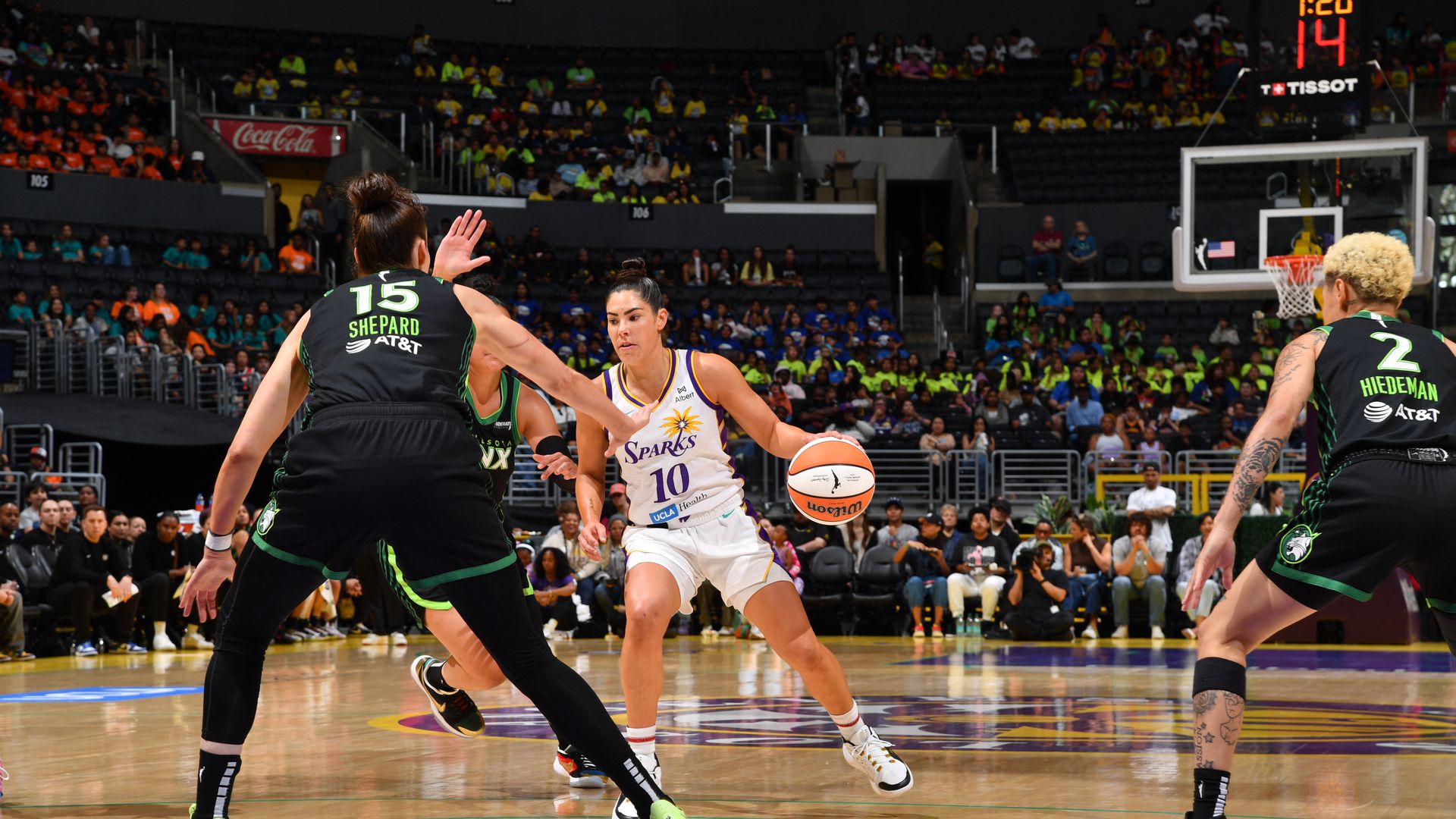 Sparks overwhelmed by league-best Lynx