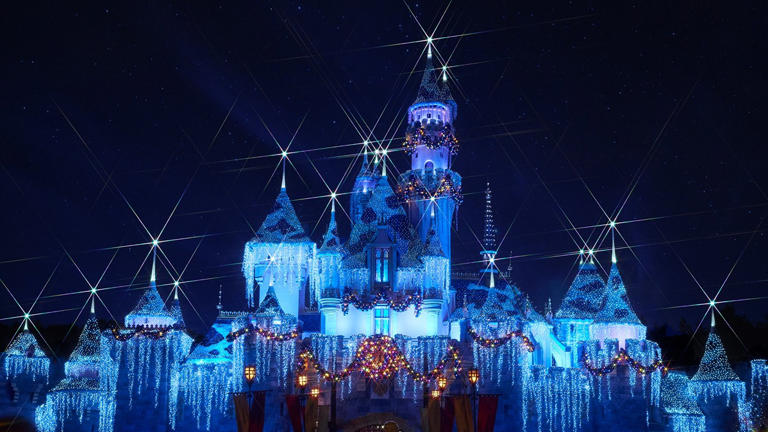 From Entry Fees to Parking Costs: How Theme Park Pricing Has Evolved ...