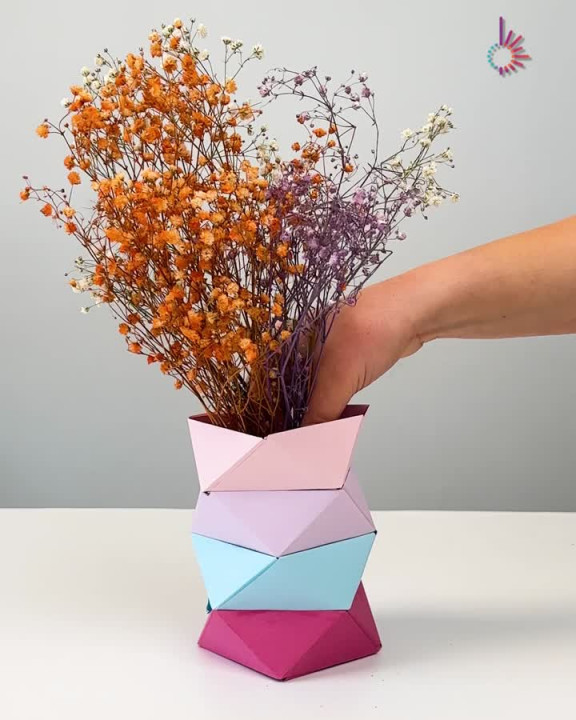 Make your own paper pen holder ️🖍️