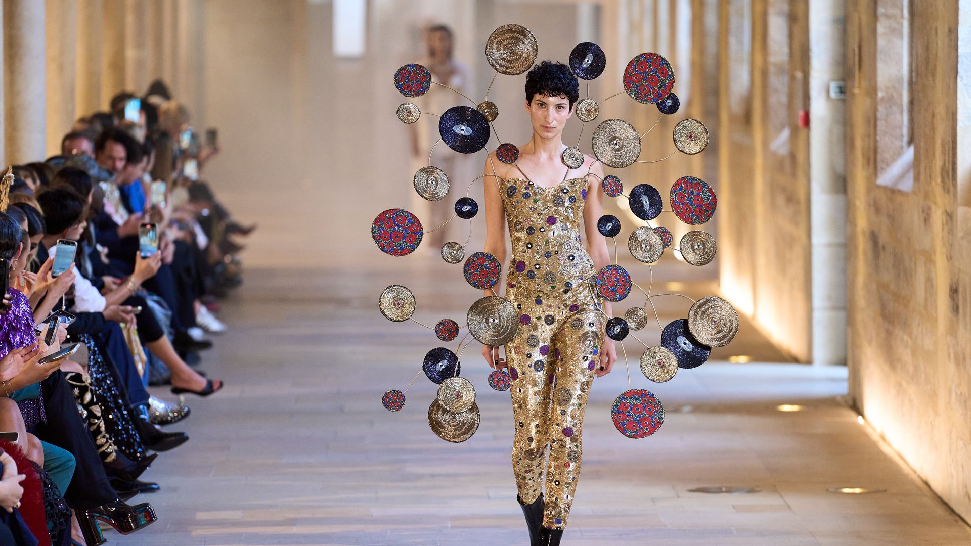 Estos son los cuadros en los que se inspiró Rahul Mishra para su ...