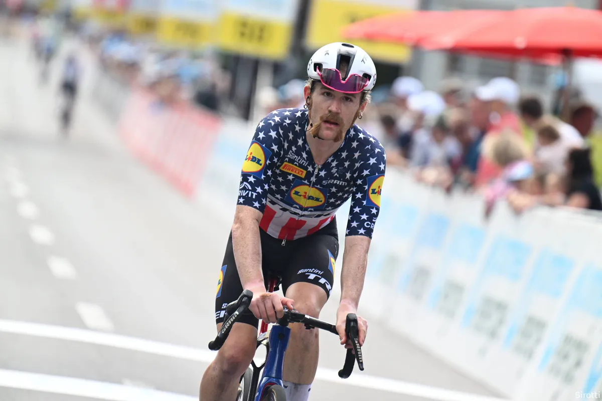 Van Aert en Eenkhoorn bijten op hun tong na Pogacar-tactiek Wellens ...